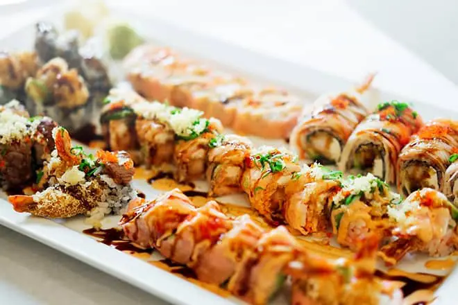lucky sushi cafe