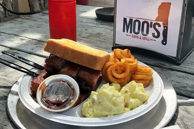 moo’s barn and grill
