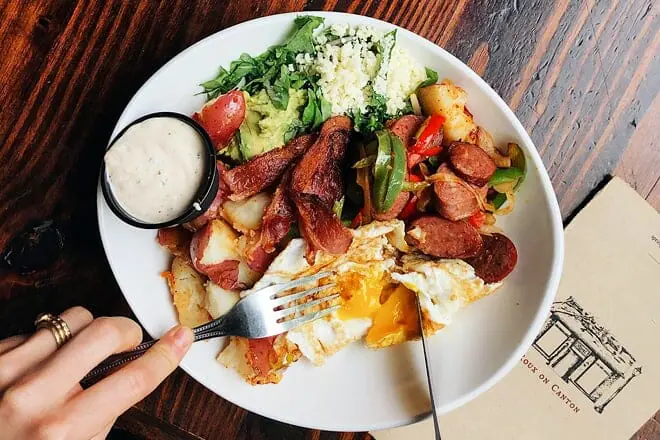 roux on canton