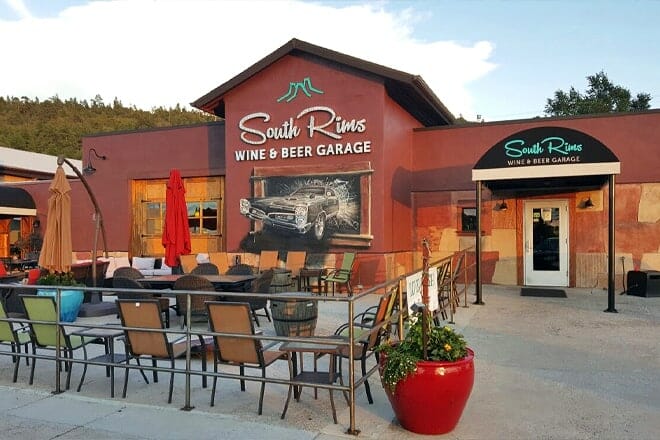 south rims wine & beer garage