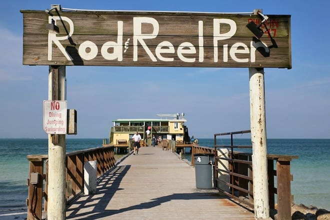 the rod & reel pier restaurant