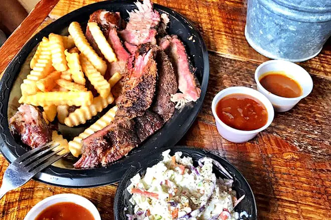 hungry hillbilly’s grill and barbecue