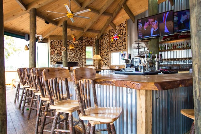 norwood’s eatery & treehouse bar