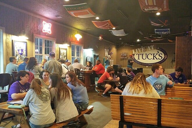 tuck’s tap & grille