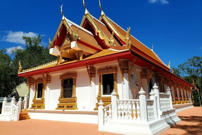 wat mongkolratanaram thai temple