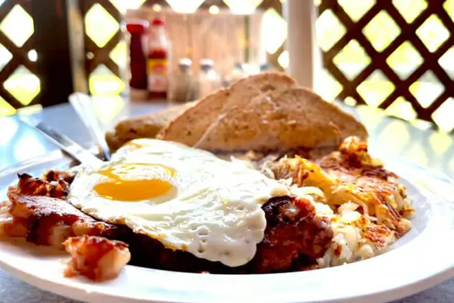 cedar oak cafe