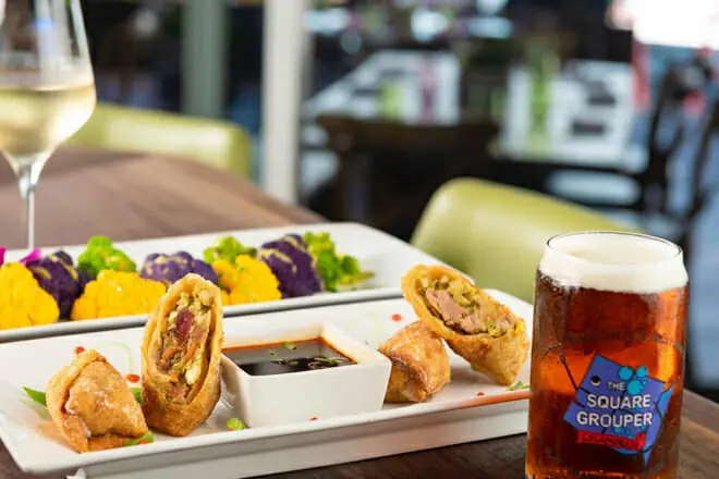 square grouper bar and grill