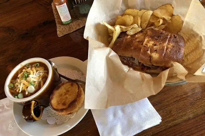 the yellow deli