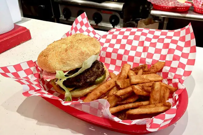 ward’s grill