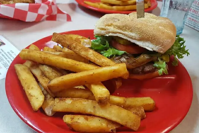 Holt's Diner