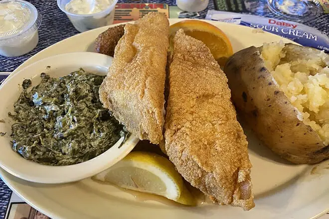Huck's Catfish