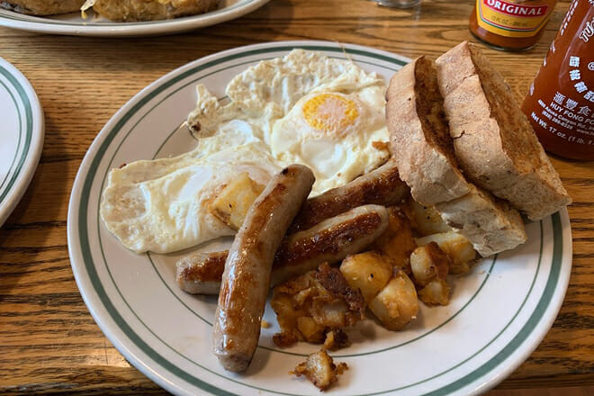 Dot's — Wilmington, Vermont