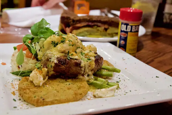 Miss Shirley's Café