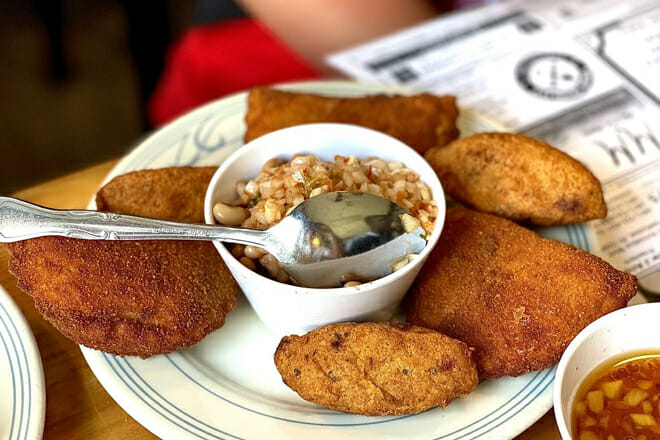 O Dinis — East Providence, Rhode Island