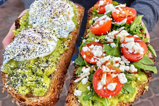 Broken Yolk Café