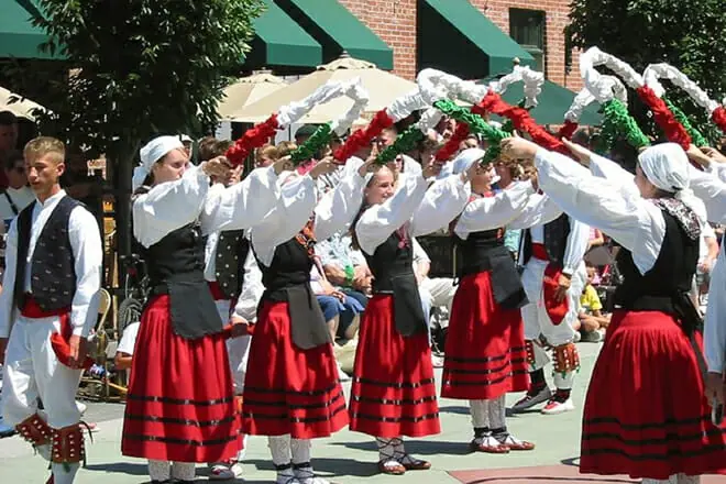 basque block