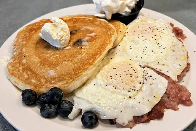 Gene's Place To Dine