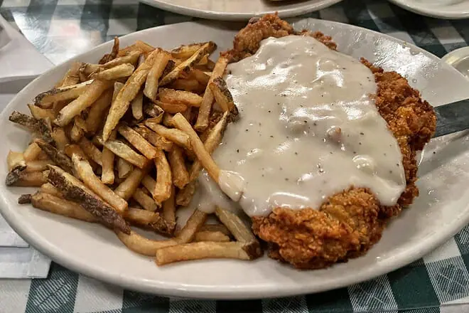 Lucile’s Stateside Bistro