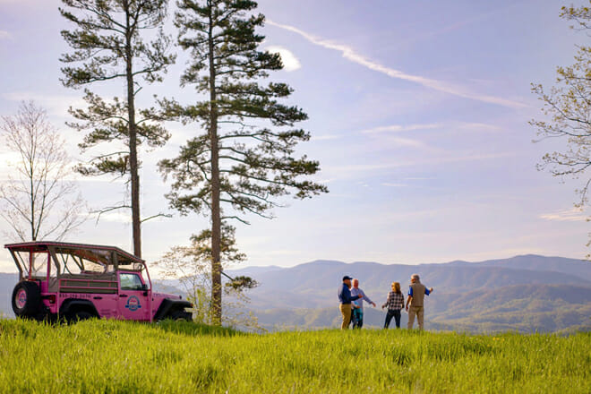 smoky mountains pink jeep tours