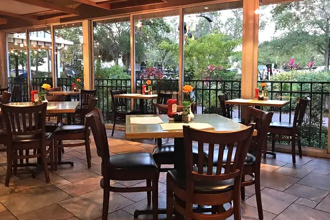 Cafe Alfresco