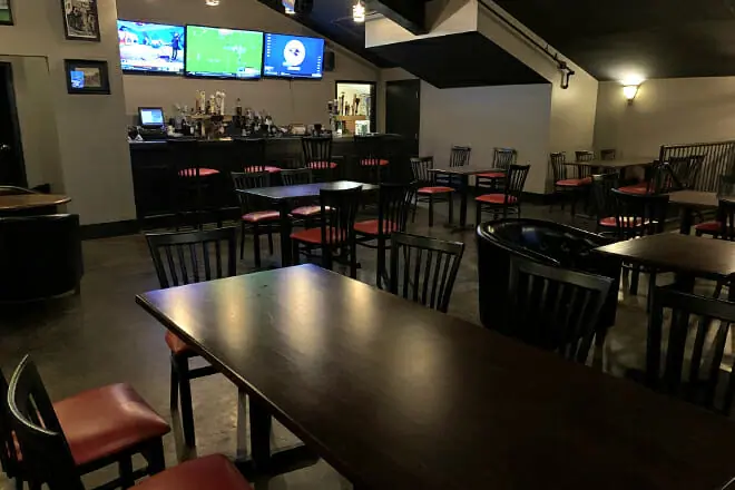Raven Irish Pub