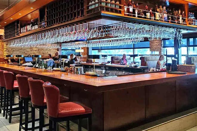 Seasons 52