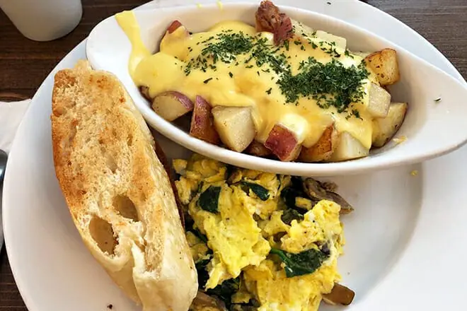 The Mad Hatter Restaurant & Bakery