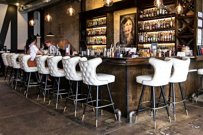 940’s Kitchen and Cocktails