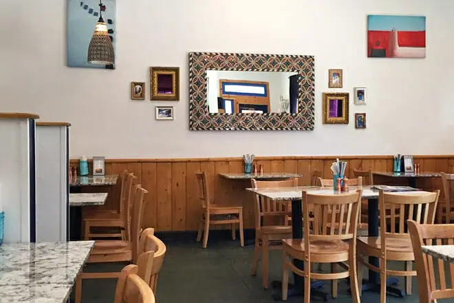 Artemis Lakefront Café
