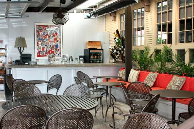 Huisache Grill and Wine Bar