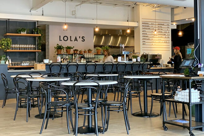 Lola's Café