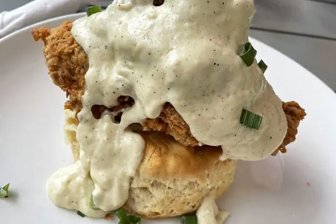 Luna Bar & Grill
