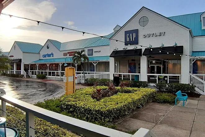Sanibel Outlets