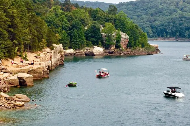 Greers Ferry Lake