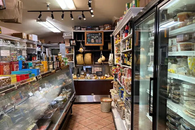 Lucca Delicatessen