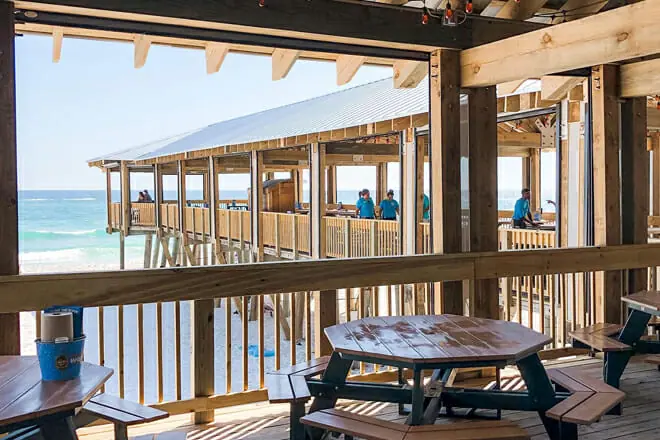 Pineapple Willy's Restaurant