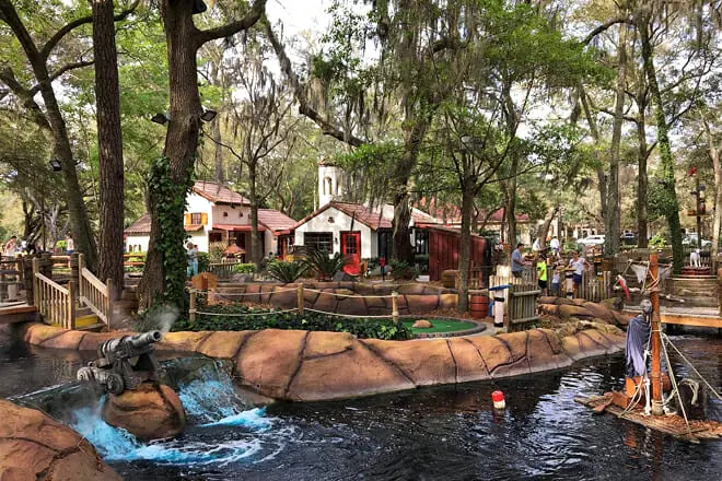 Pirates Island Adventure Golf