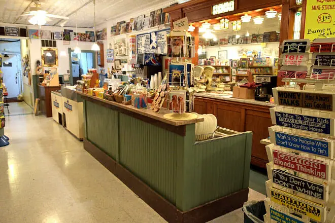 Becky’s Old Fashioned Ice Cream Parlor & Emporium