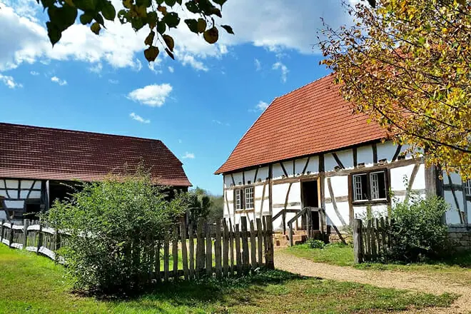 Frontier Culture Museum