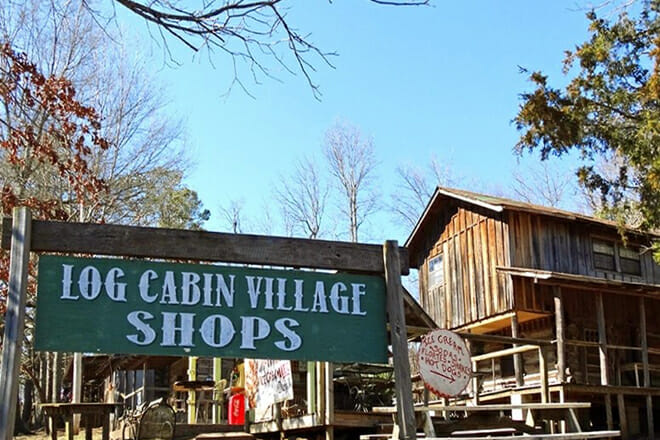 Log Cabin Village - Mentone, Alabama
