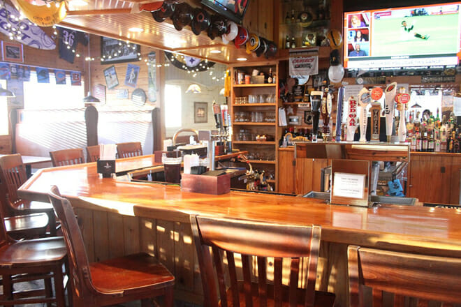 Rick's Restaurant & Sports Bar