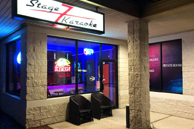 Stage 7 Karaoke Bar