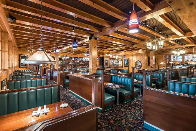 Artie’s
