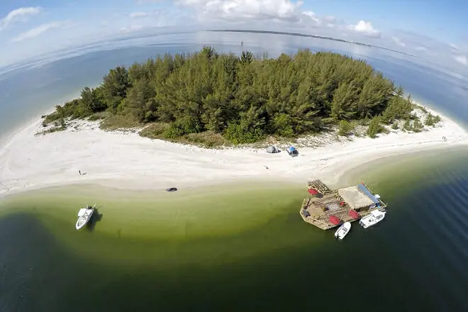 Beer Can Island
