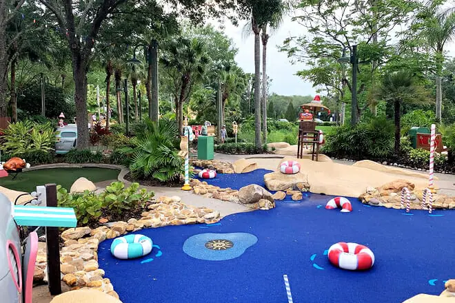Disney’s Winter Summerland Miniature Golf