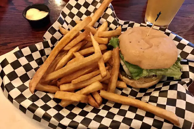 Louie's