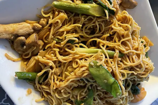 mon jin lau