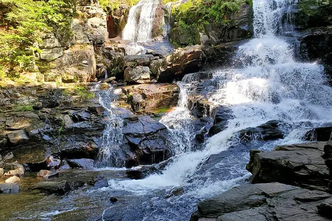 Shelving Rock Falls
