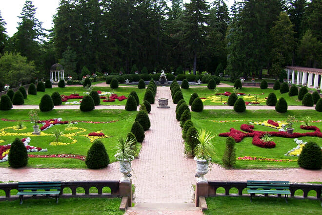 Sonnenberg Gardens Estate and Mansion National Historic Park