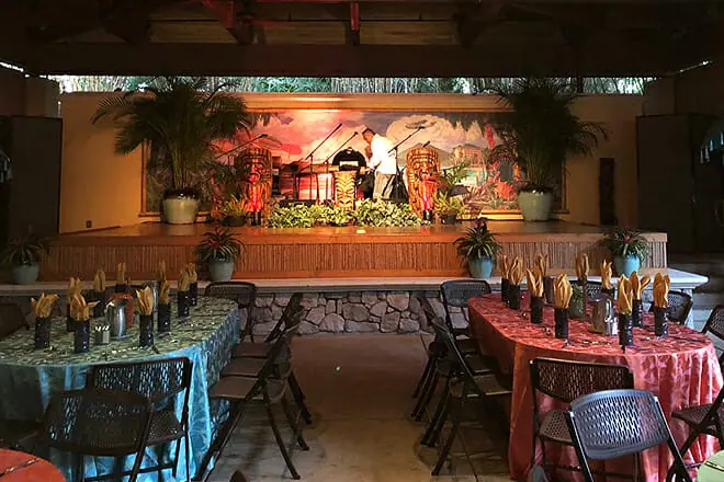 Wantilan Luau